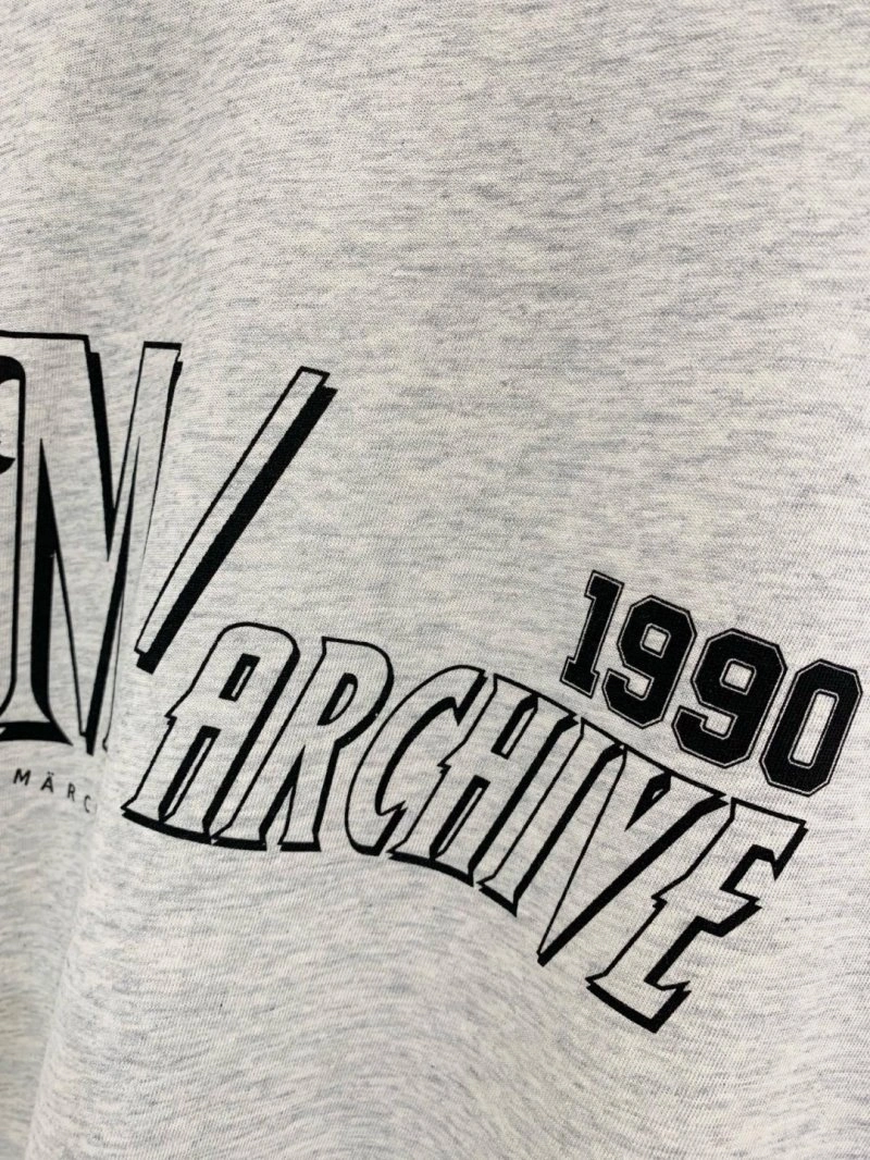 Cut-rate Unclassified Brand T-Shirts