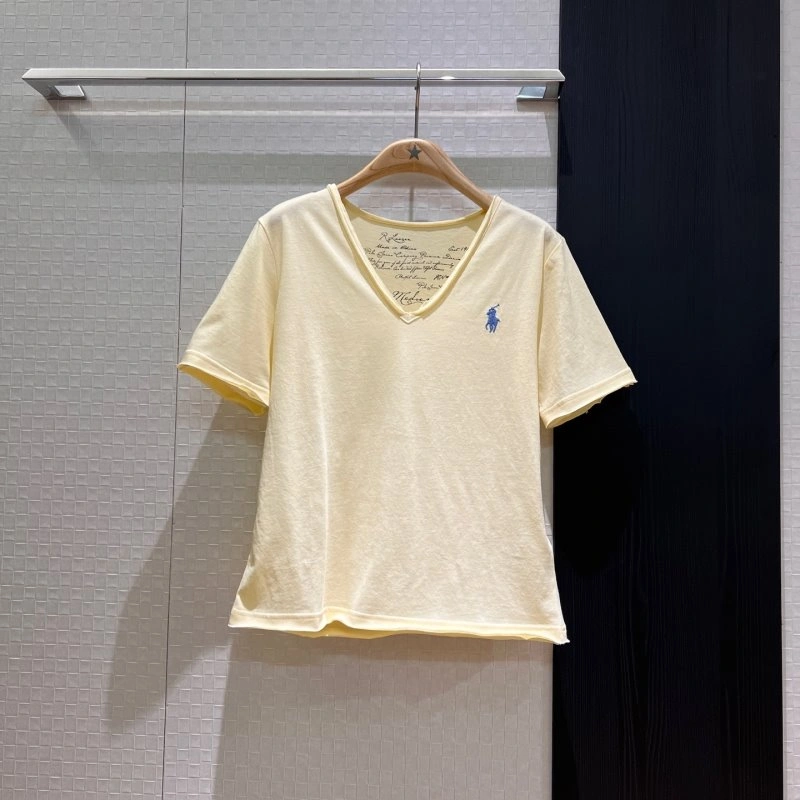 Accurate model Unclassified Brand T-Shirts