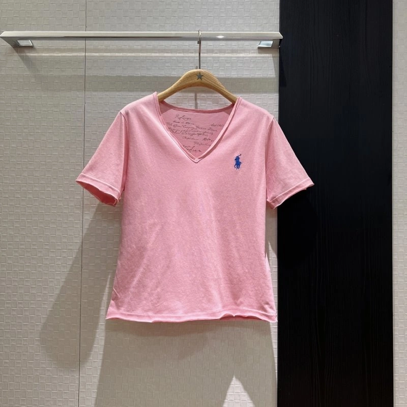 Accurate model Unclassified Brand T-Shirts