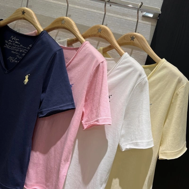 Accurate model Unclassified Brand T-Shirts