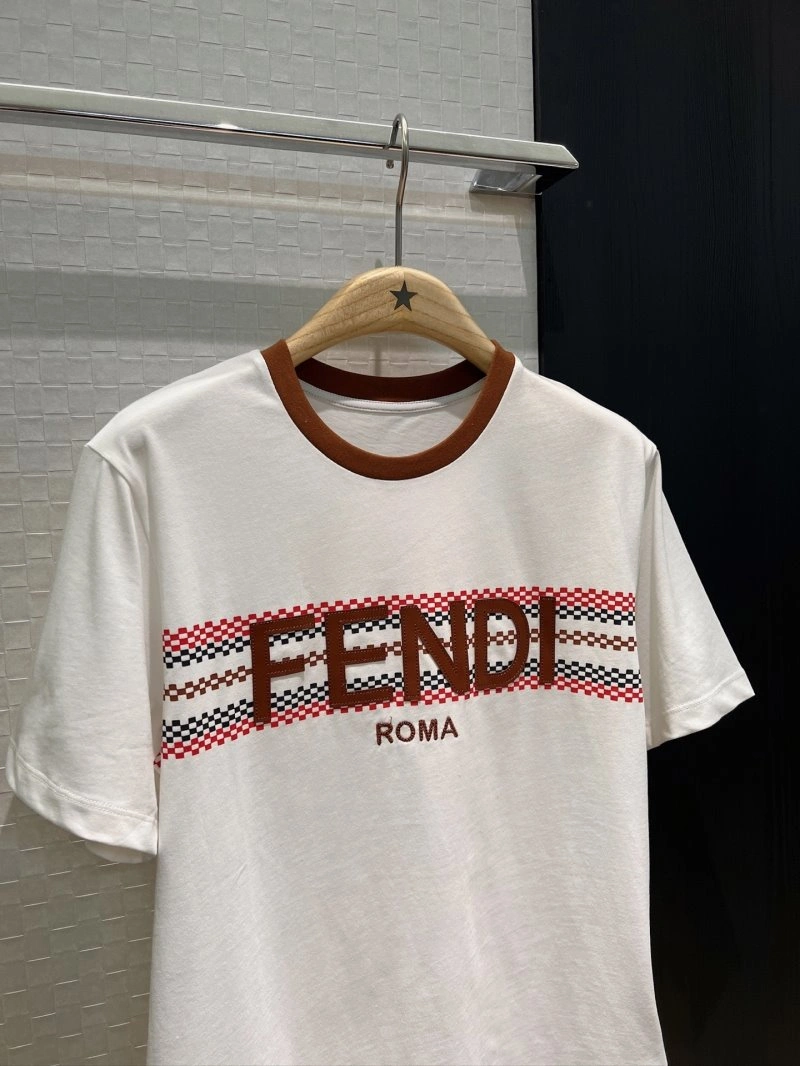 Accurate model Unclassified Brand T-Shirts