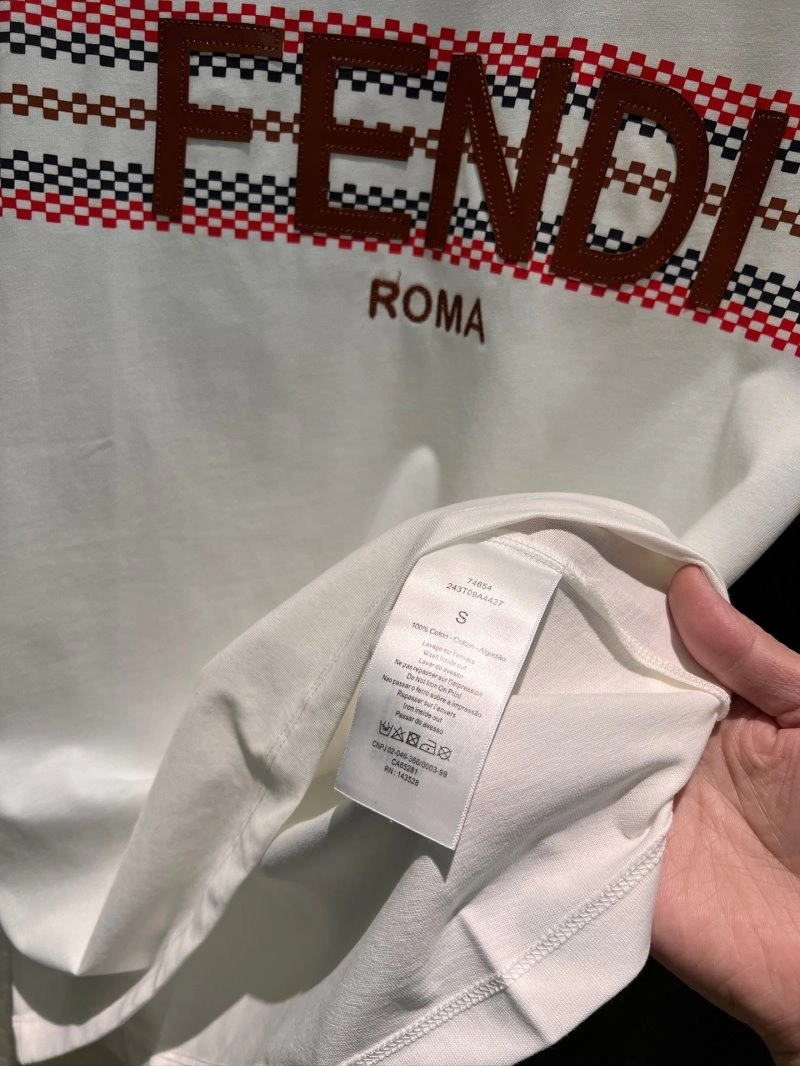 Accurate model Unclassified Brand T-Shirts