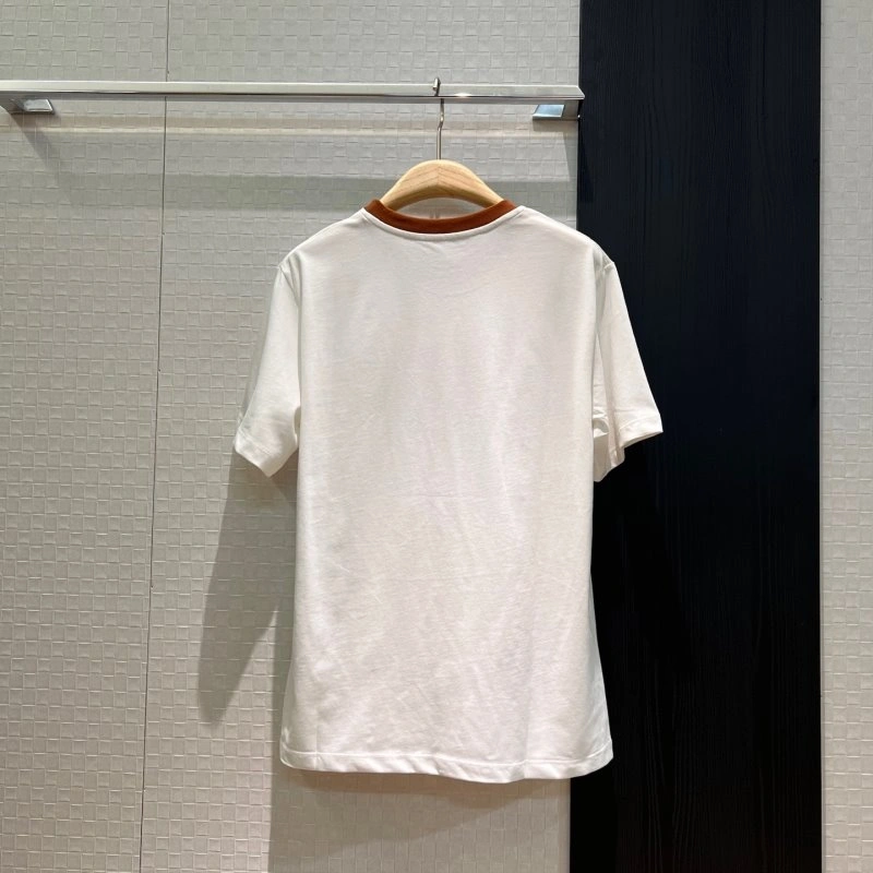 Accurate model Unclassified Brand T-Shirts