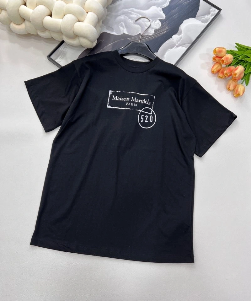 Unclassified Brand T-Shirts