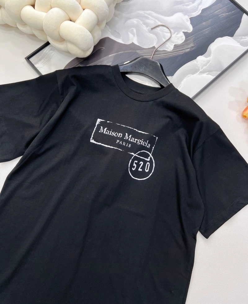 Indistinguishable Unclassified Brand T-Shirts