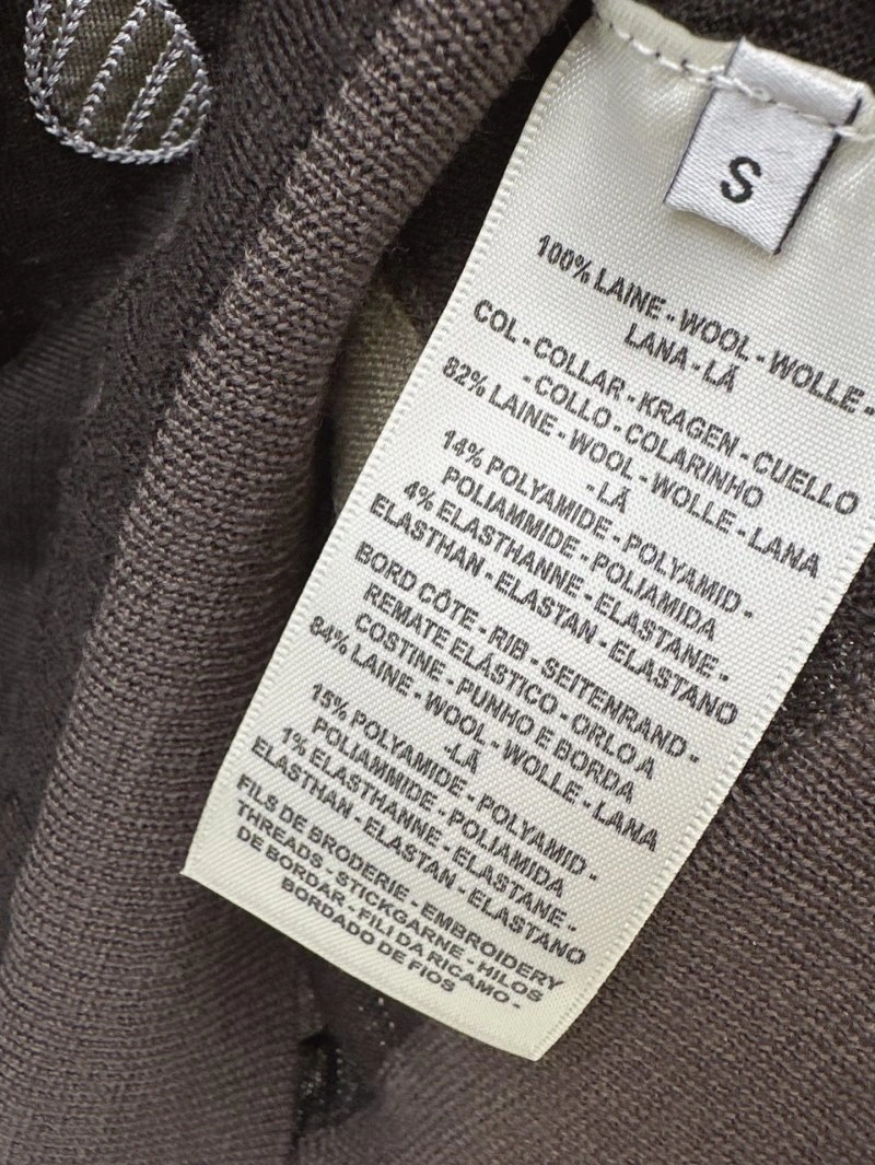 Accurate model Unclassified Brand T-Shirts