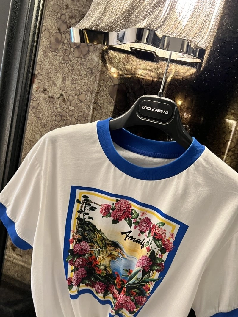 Real Unclassified Brand T-Shirts