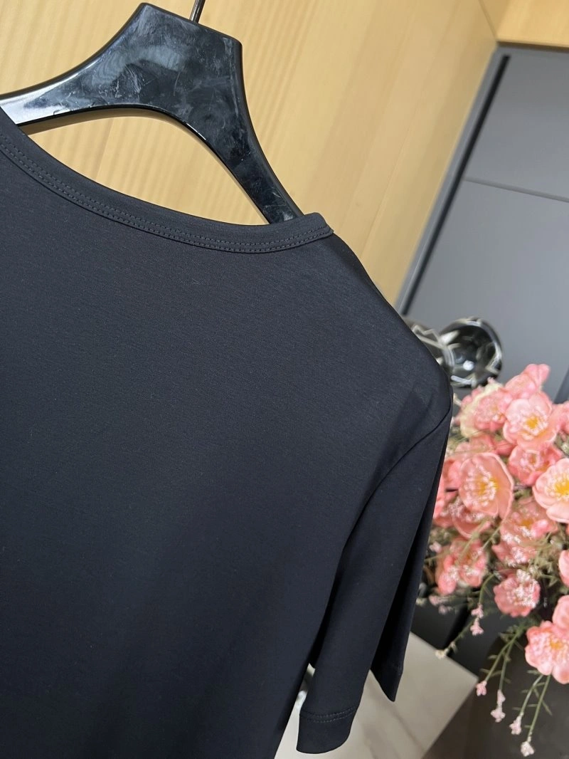 Reasonably priced Unclassified Brand T-Shirts