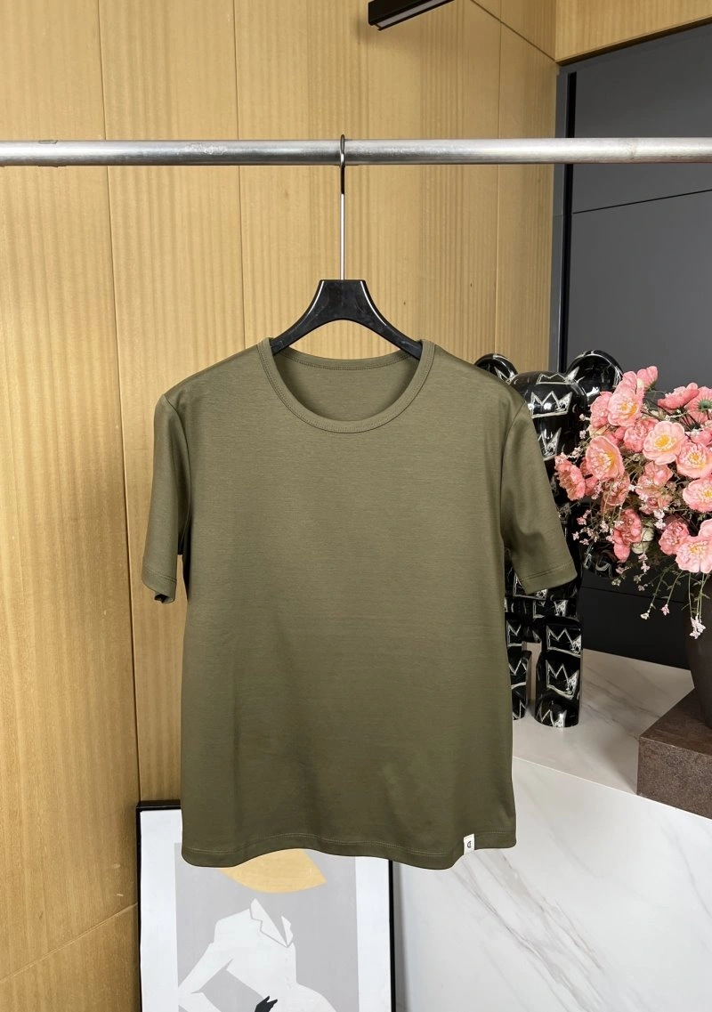 Unclassified Brand T-Shirts