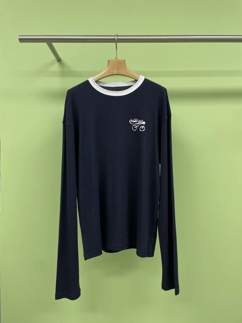Unclassified Brand T-Shirts