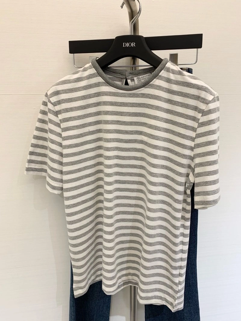 Unclassified Brand T-Shirts