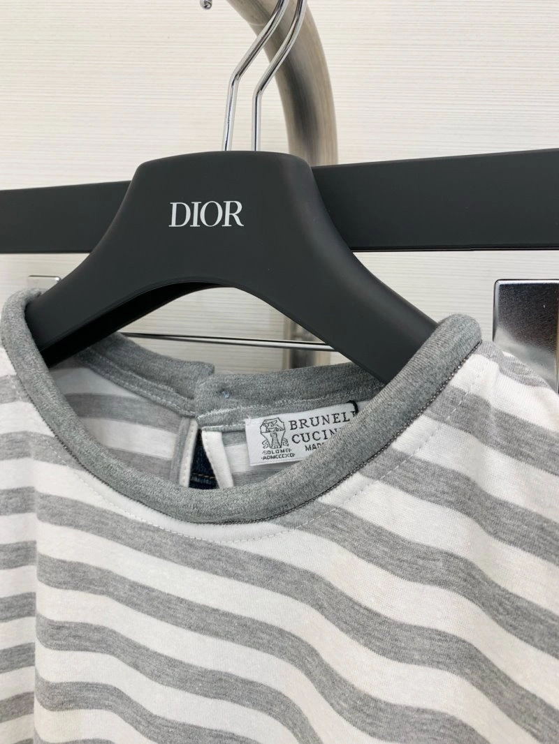 Low-cost Unclassified Brand T-Shirts