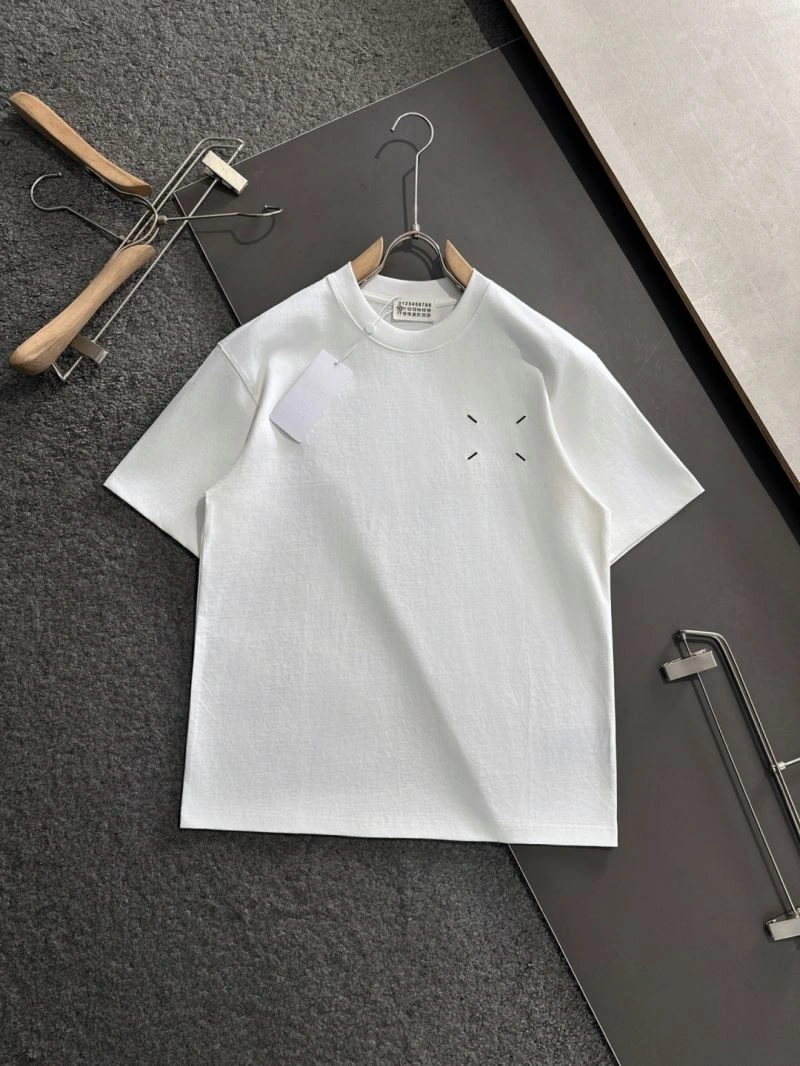 Unclassified Brand T-Shirts