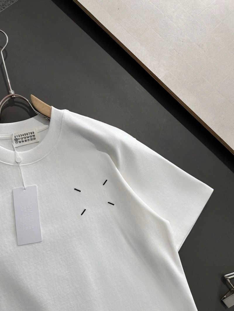 Precise copy Unclassified Brand T-Shirts