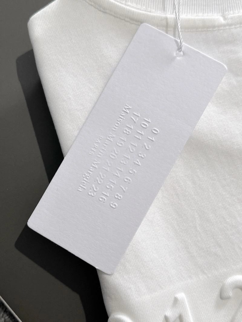 Precise copy Unclassified Brand T-Shirts
