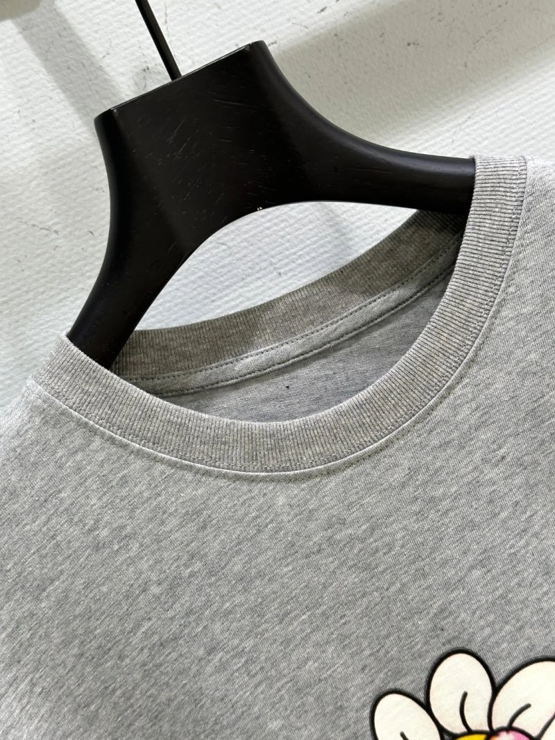 Affordable Unclassified Brand T-Shirts
