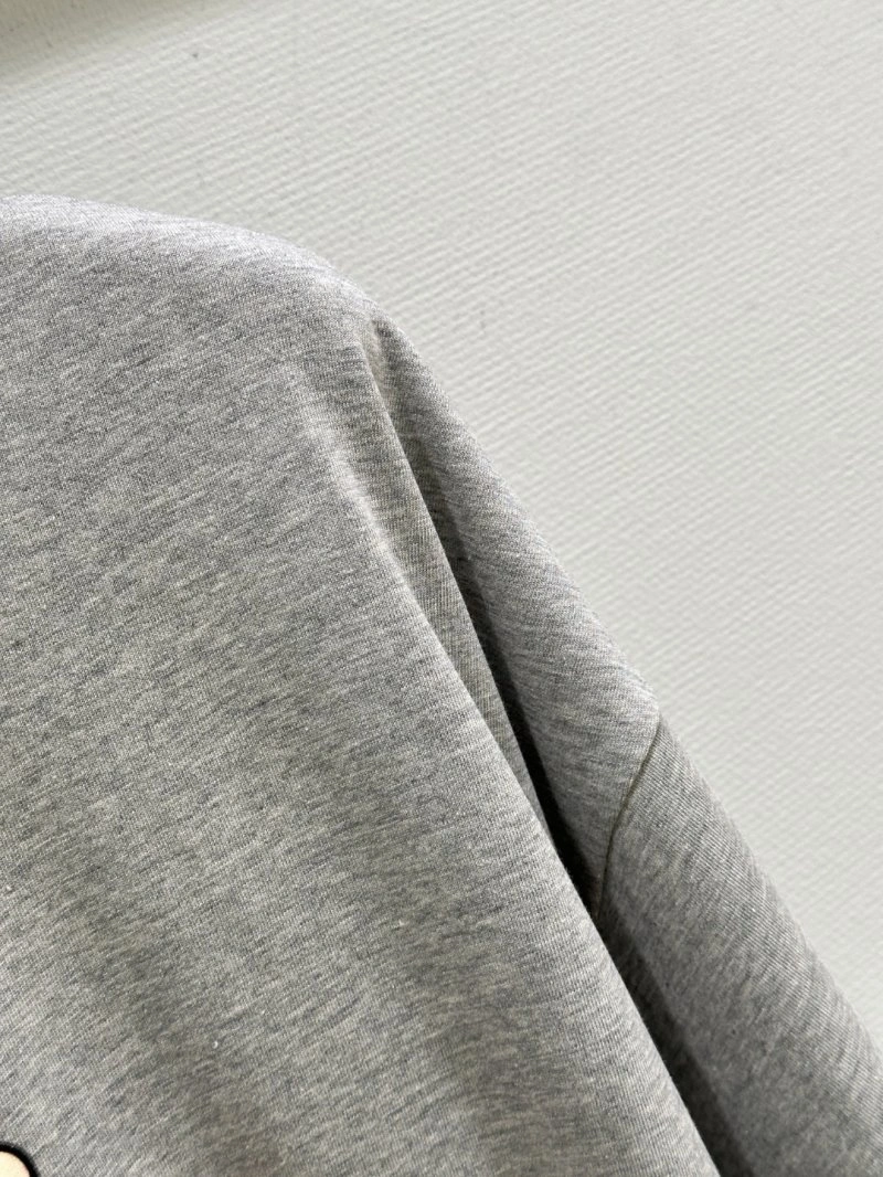 Affordable Unclassified Brand T-Shirts