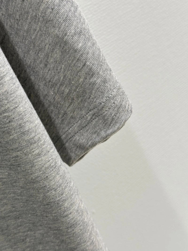 Affordable Unclassified Brand T-Shirts