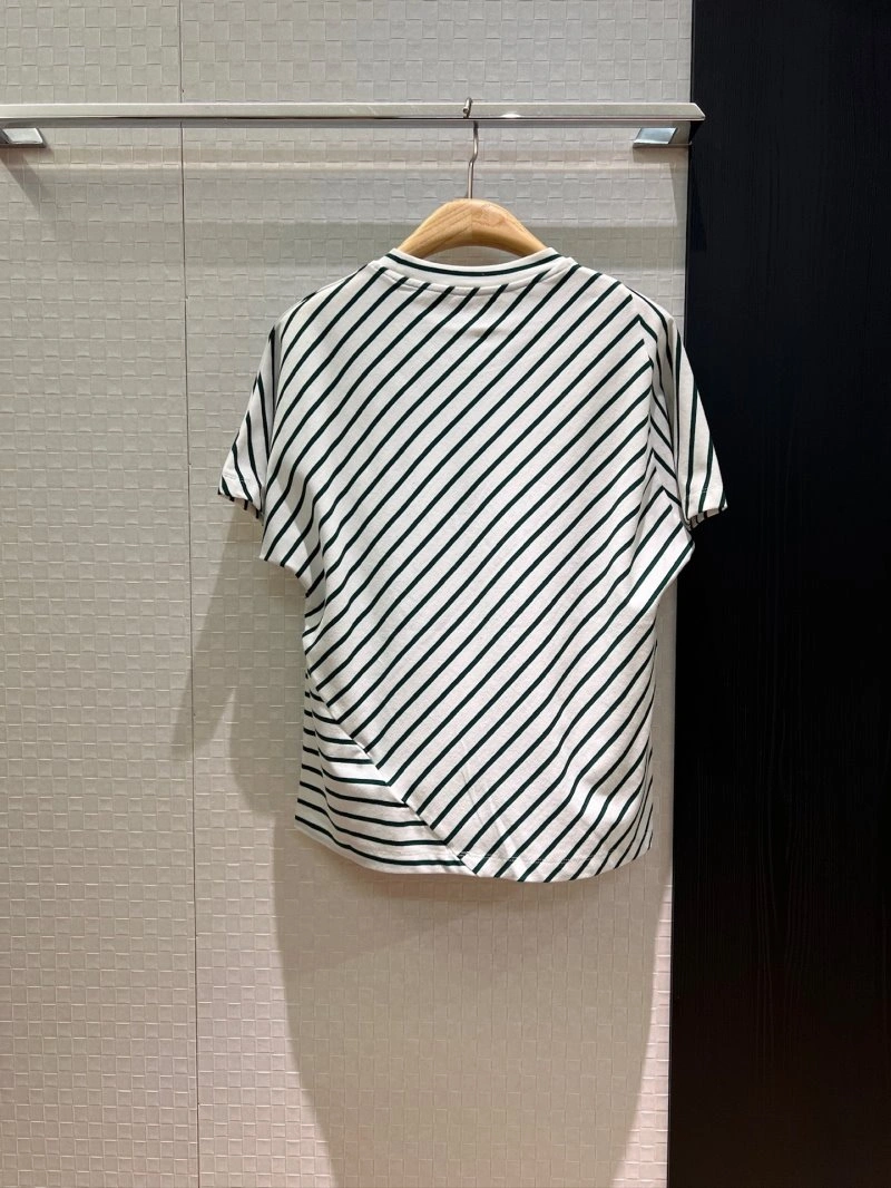 Real Unclassified Brand T-Shirts