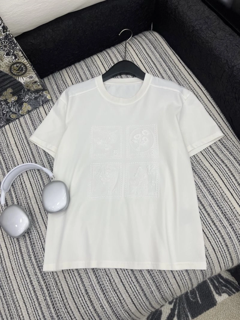 Unclassified Brand T-Shirts