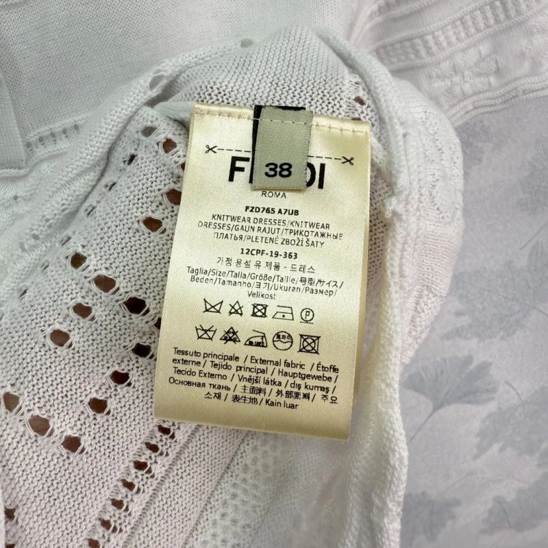 Accurate model Unclassified Brand T-Shirts
