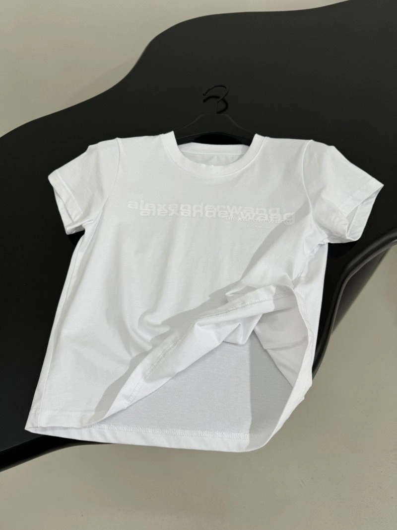 Indistinguishable Unclassified Brand T-Shirts