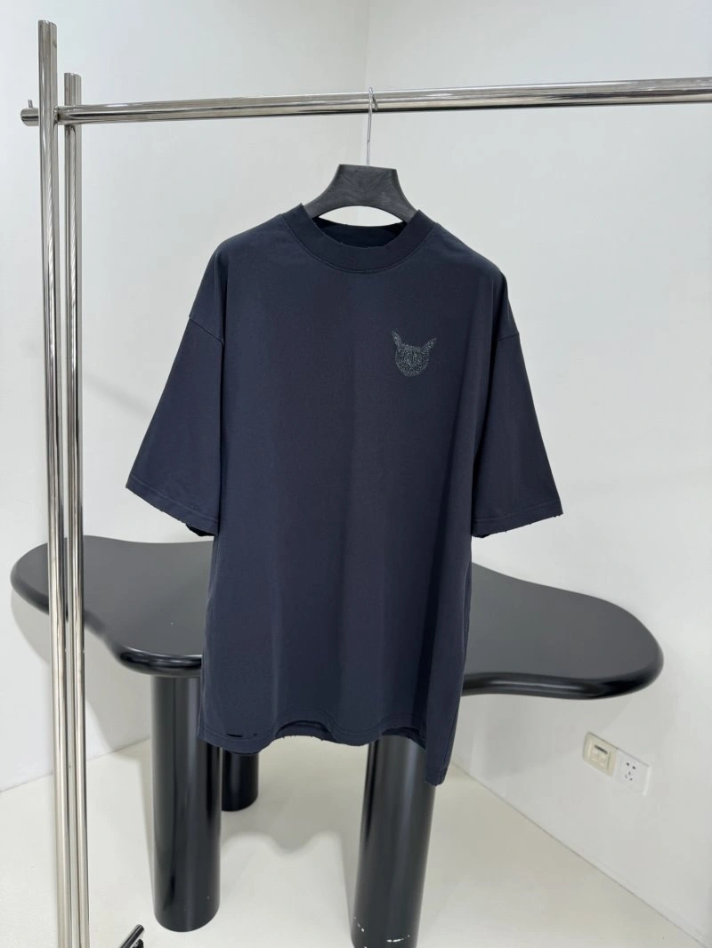 Unclassified Brand T-Shirts