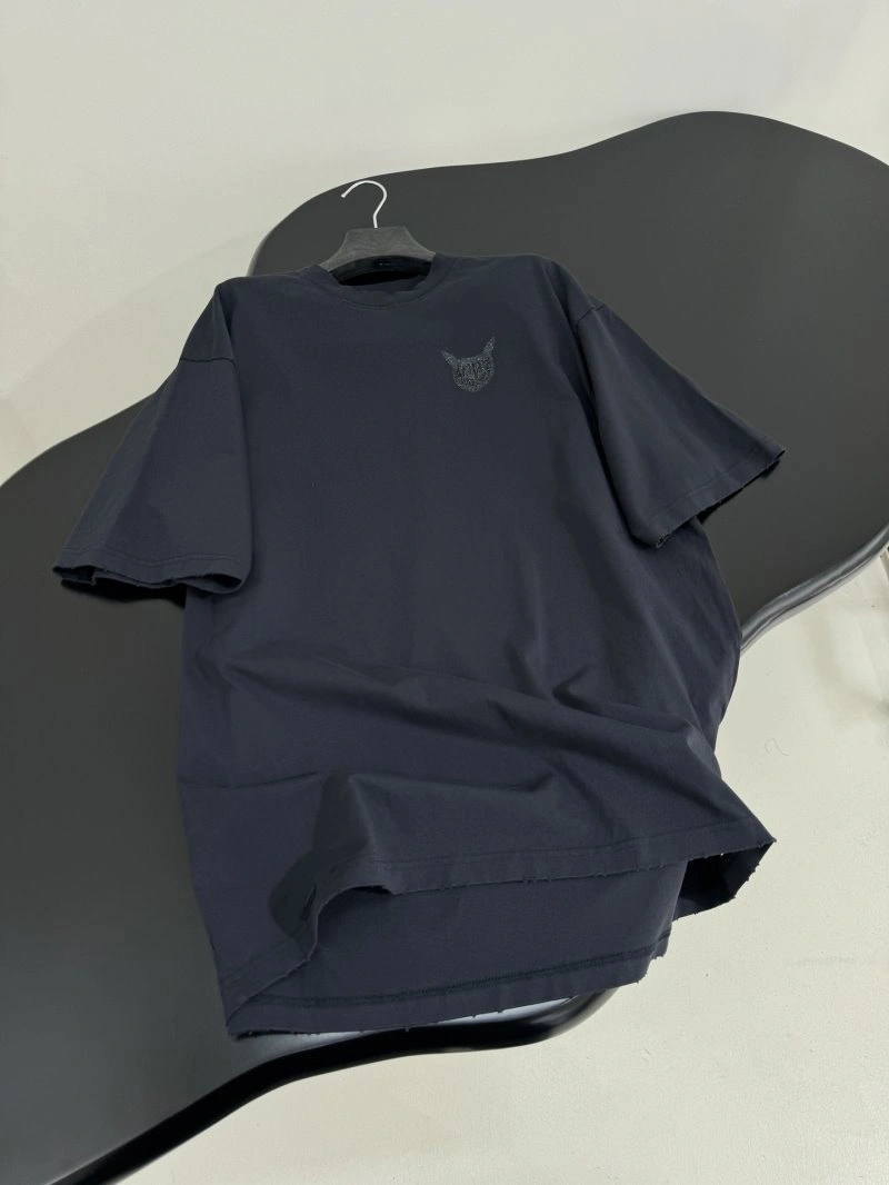 High fidelity Unclassified Brand T-Shirts