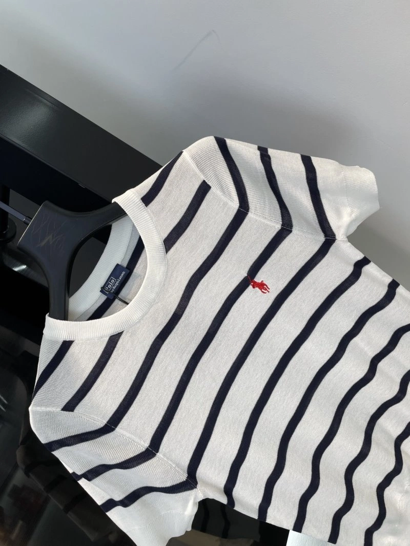 Inexpensive Unclassified Brand T-Shirts