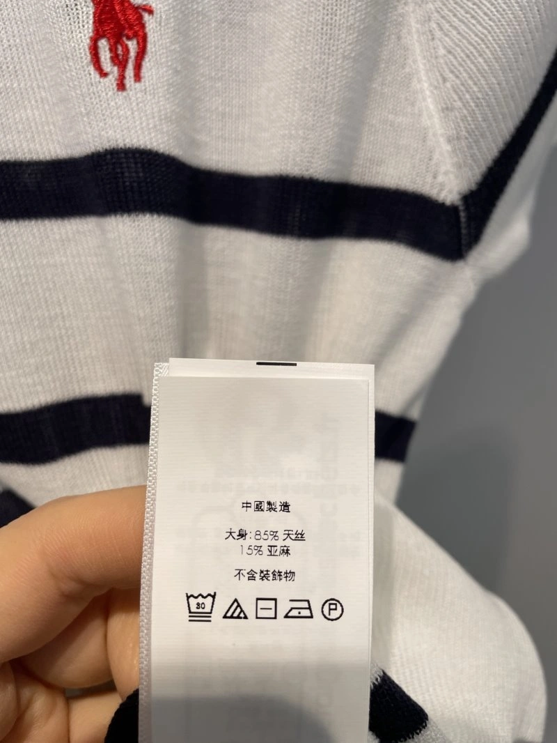 Inexpensive Unclassified Brand T-Shirts