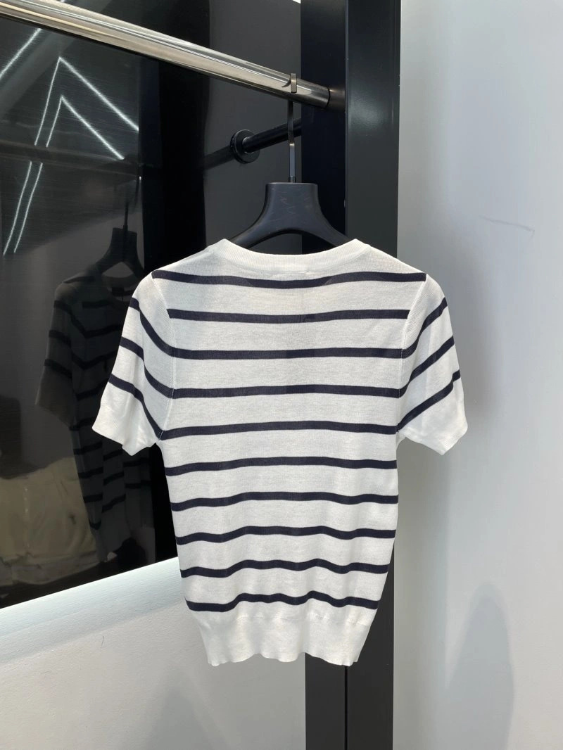 Inexpensive Unclassified Brand T-Shirts