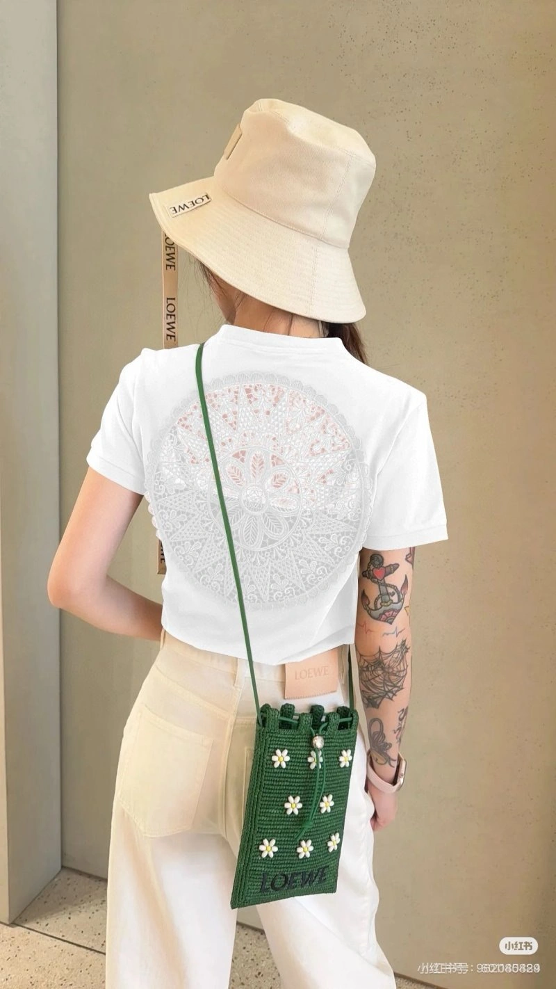 Unclassified Brand T-Shirts