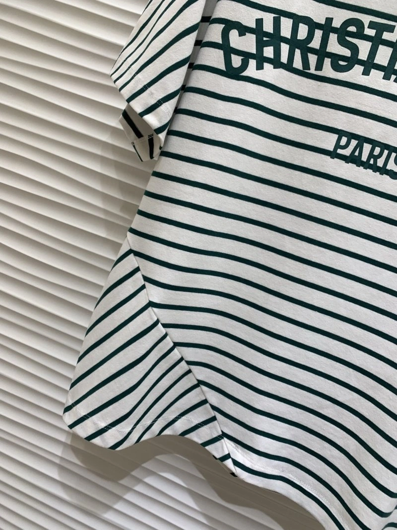 Real Unclassified Brand T-Shirts