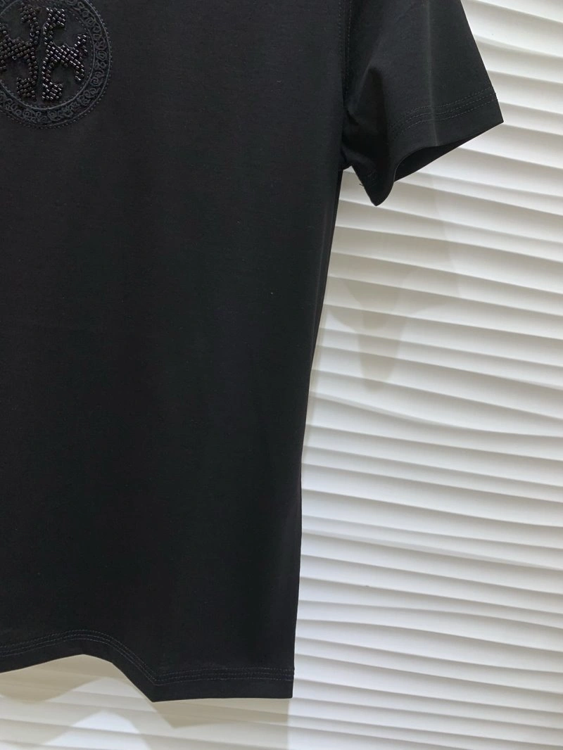 Accurate model Unclassified Brand T-Shirts