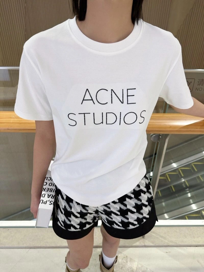 Unclassified Brand T-Shirts