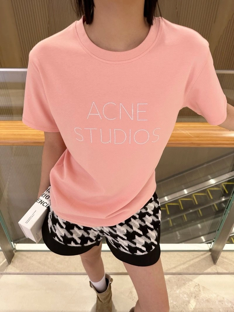 Unclassified Brand T-Shirts