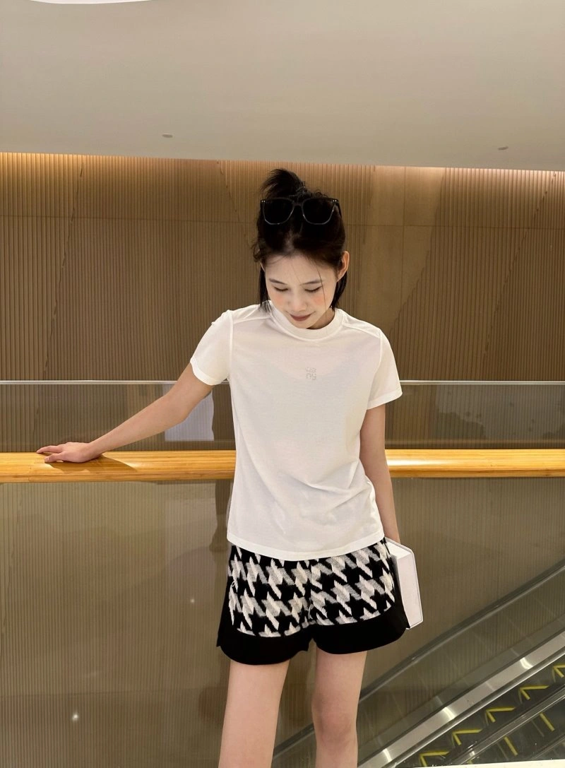 Unclassified Brand T-Shirts