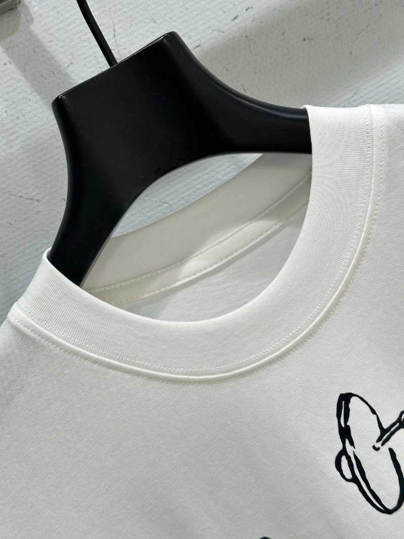 Real Unclassified Brand T-Shirts