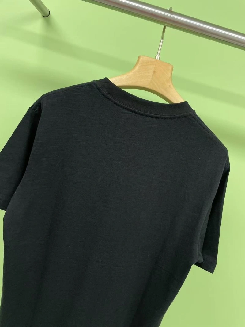 Original Unclassified Brand T-Shirts