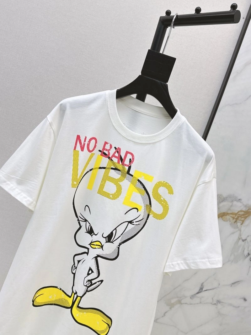 Accurate model Unclassified Brand T-Shirts