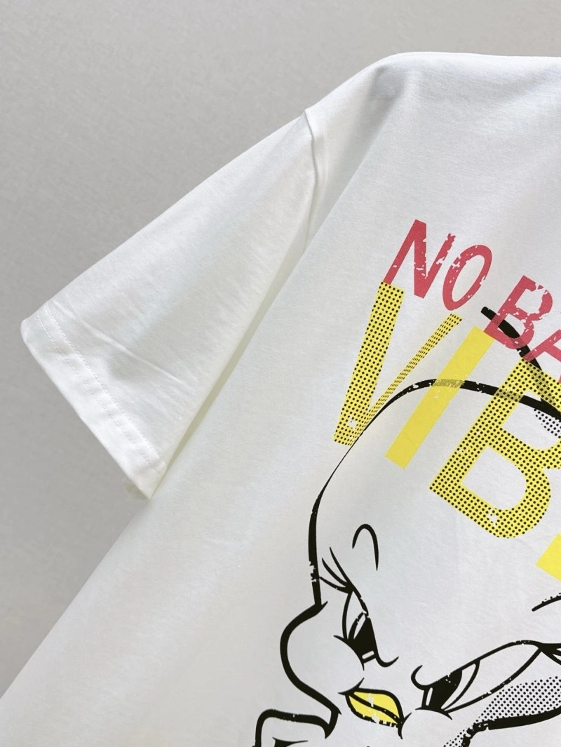 Accurate model Unclassified Brand T-Shirts
