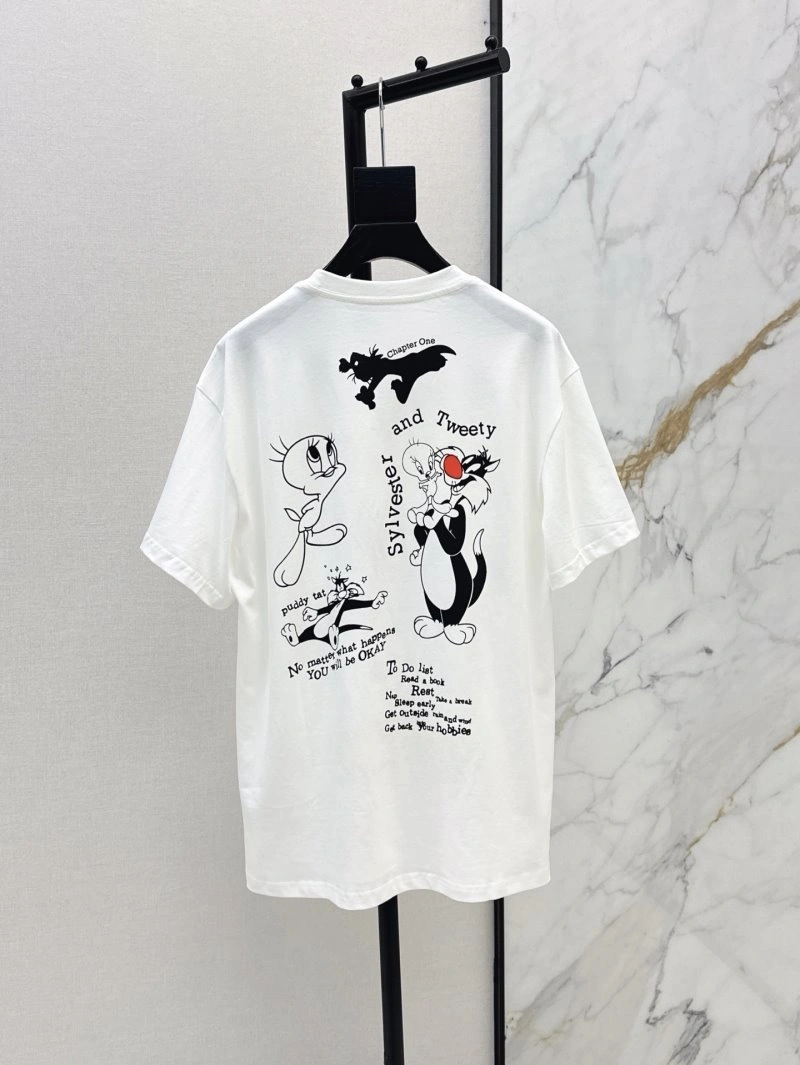 Accurate model Unclassified Brand T-Shirts