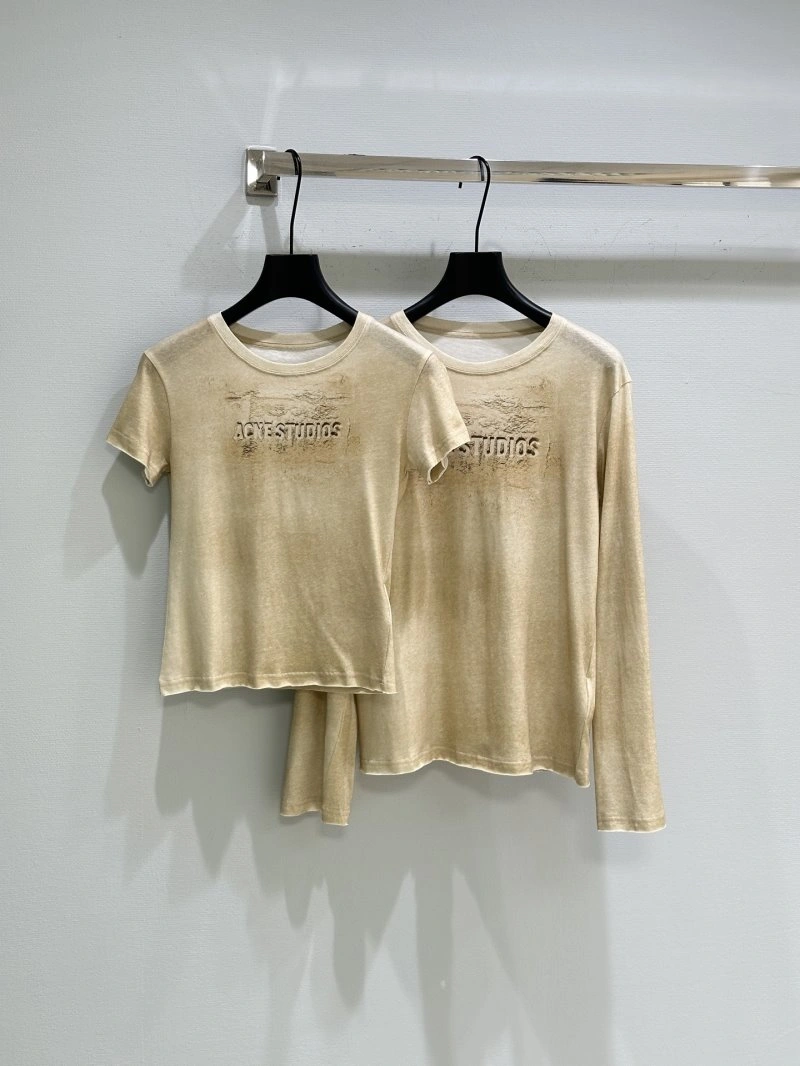 Unclassified Brand T-Shirts