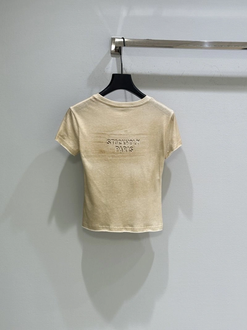 Indistinguishable Unclassified Brand T-Shirts