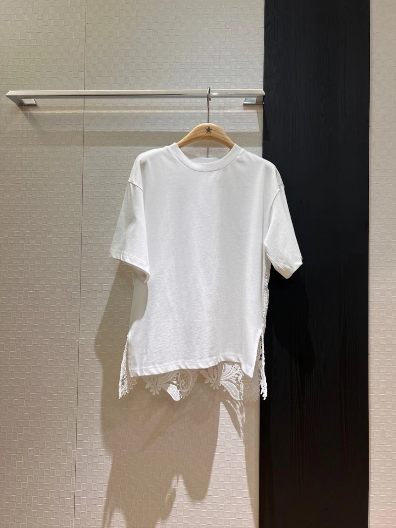 Unclassified Brand T-Shirts