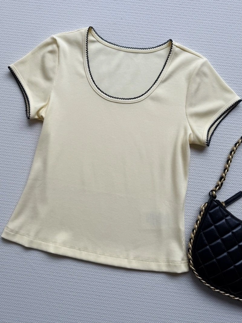 Accurate model Unclassified Brand T-Shirts