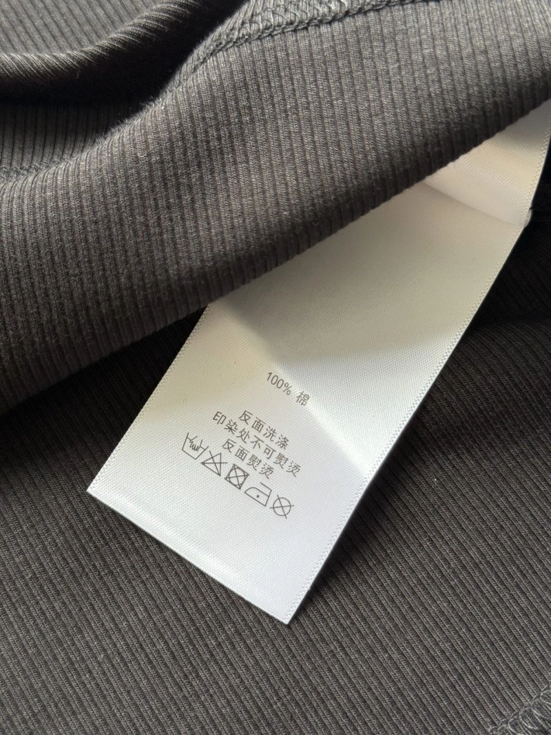 Original Unclassified Brand T-Shirts