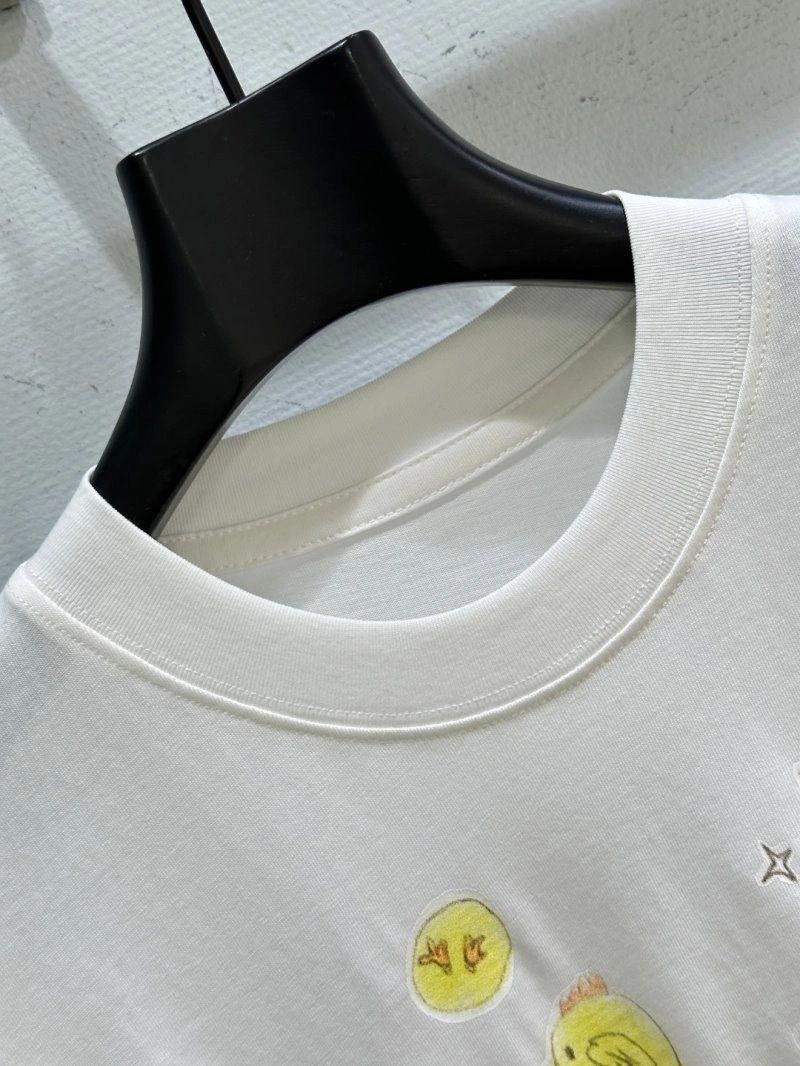 Cut-rate Unclassified Brand T-Shirts