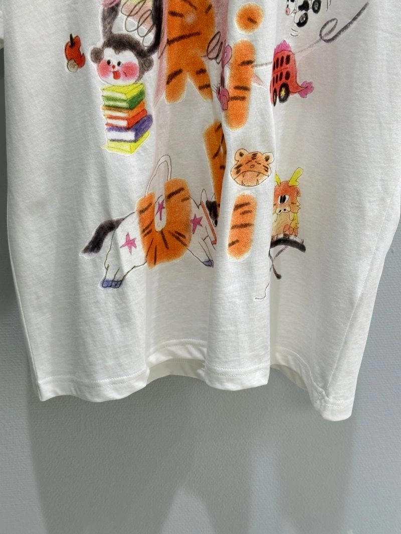 Cut-rate Unclassified Brand T-Shirts