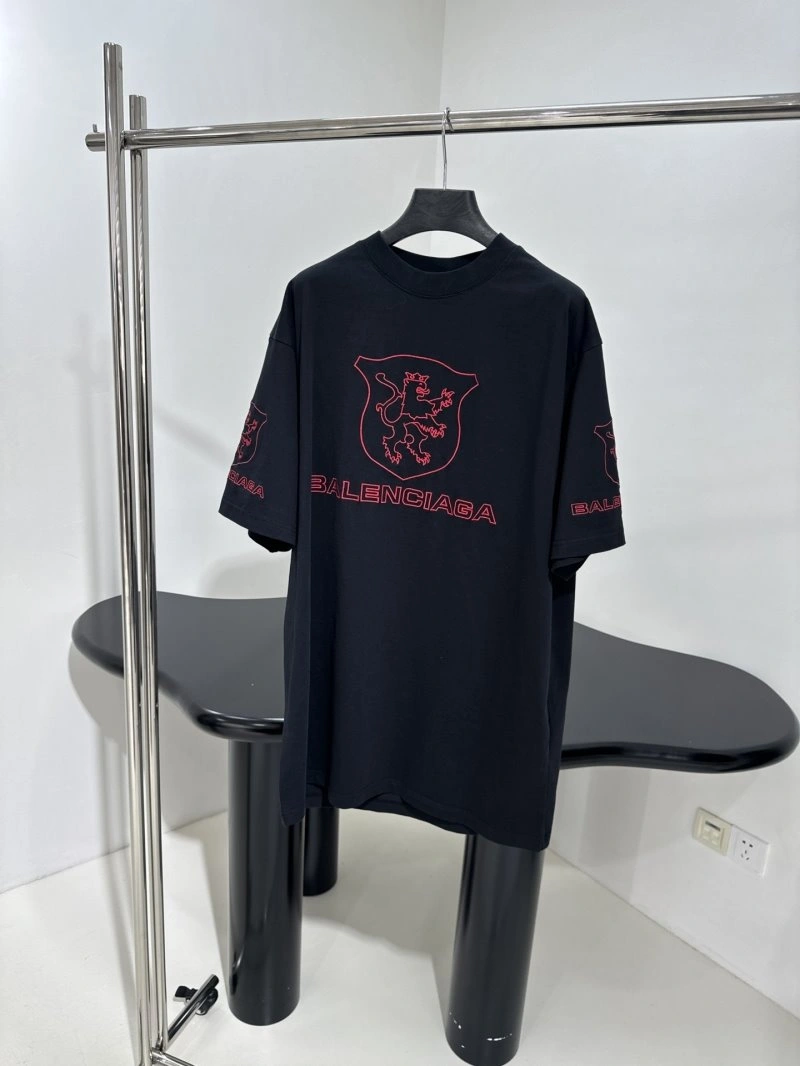 Unclassified Brand T-Shirts